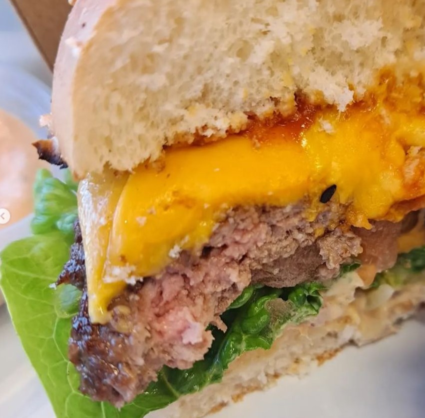 Winter’s Burgers - Ambient Menu