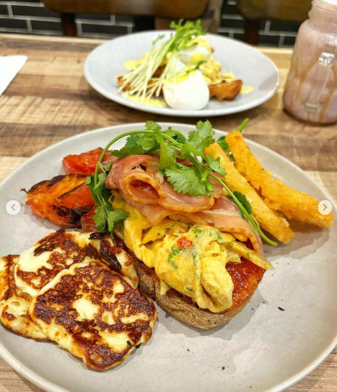 Zeea's Eatery Brickworks - Ambient Menu
