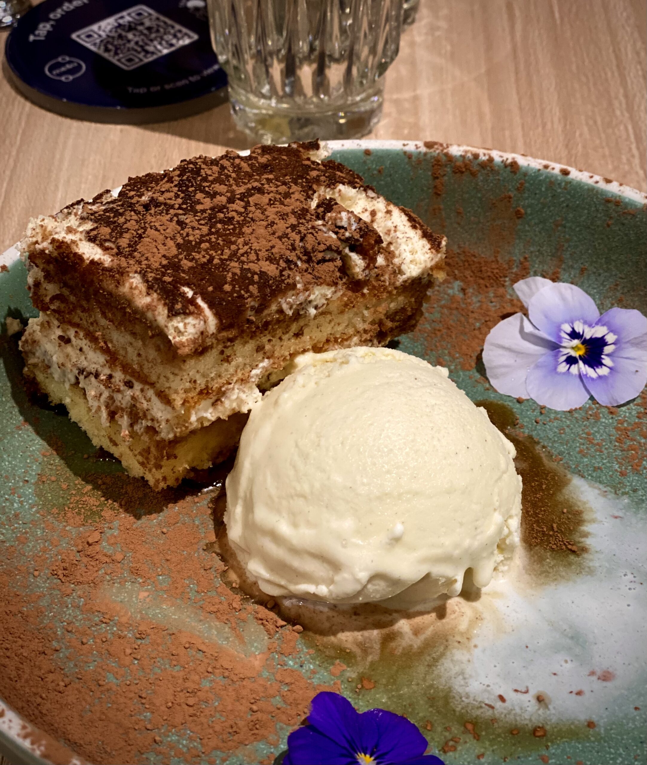 Clovercrest Hotel - Ambient Menu