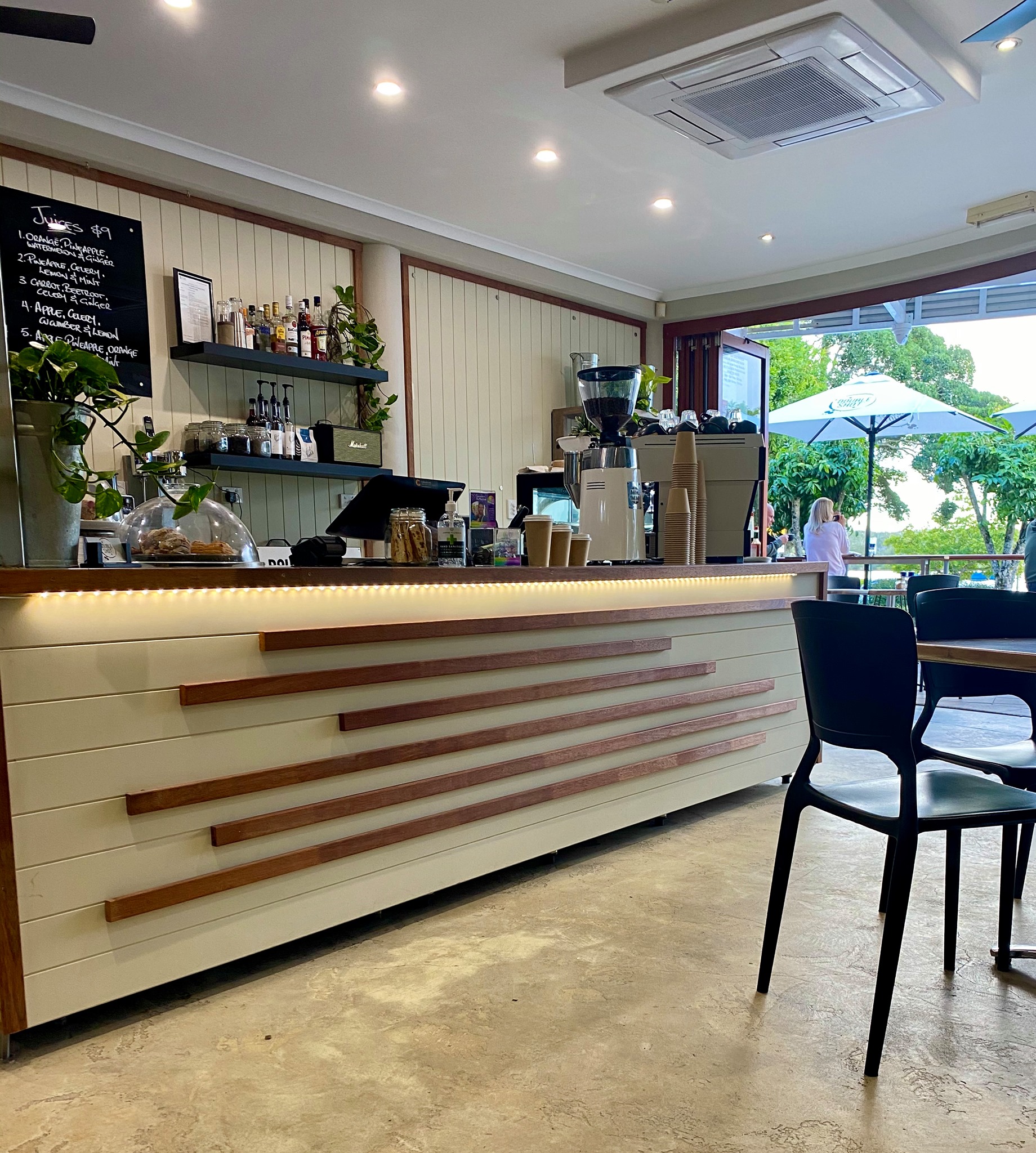 Double Shot Noosa - Ambient Menu