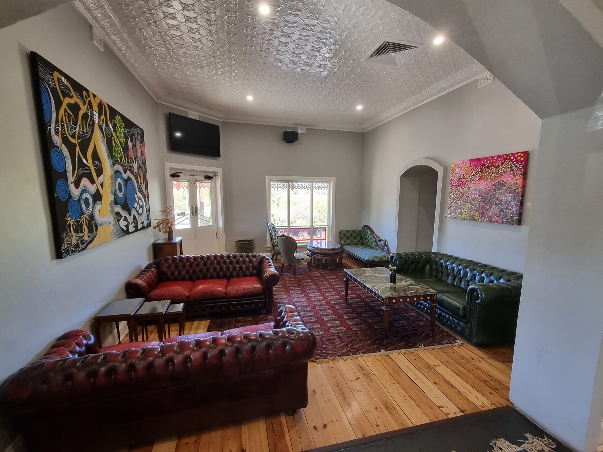 Why We Love the Watervale Hotel - Ambient Menu